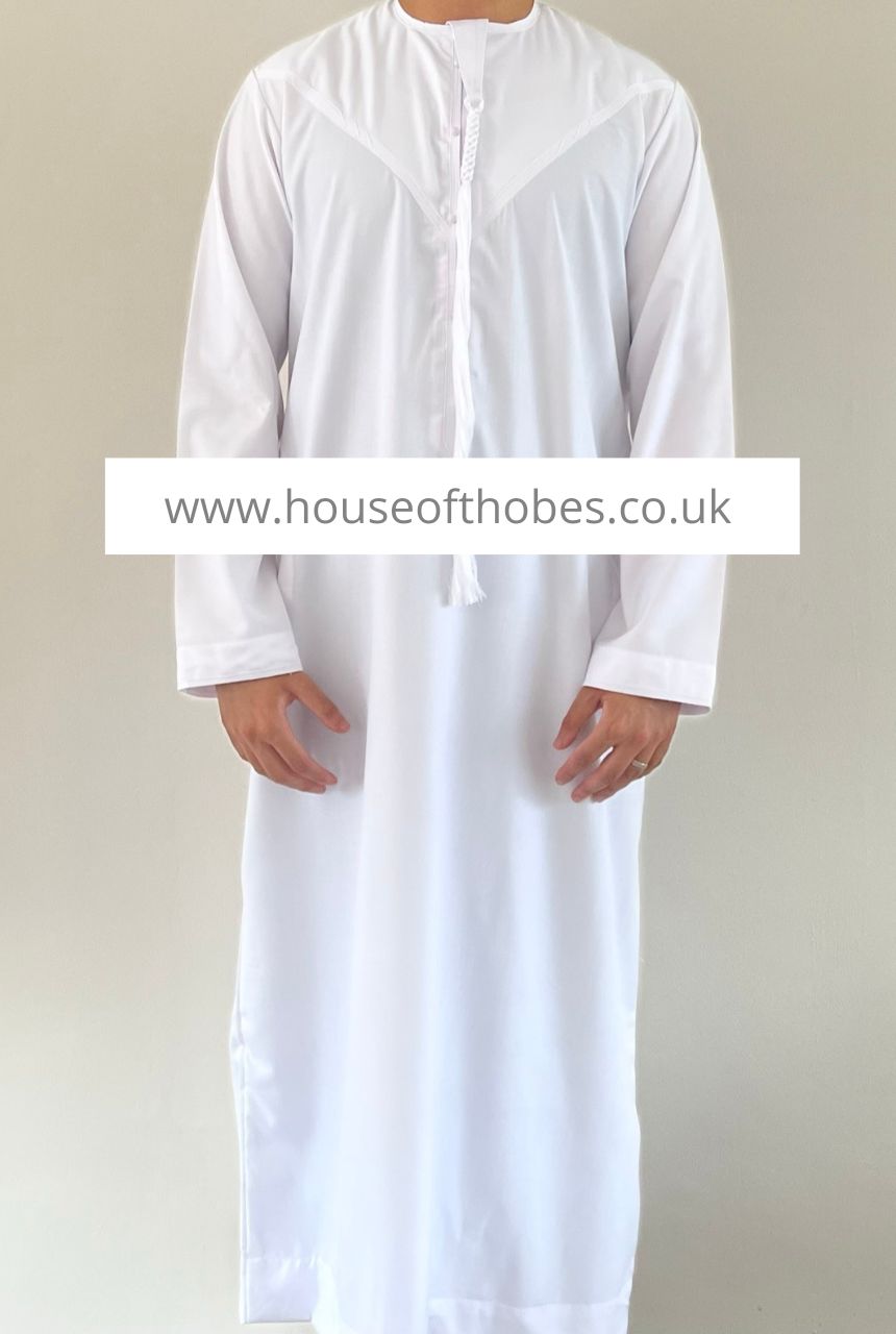 White Non-Shiny Emirati Tassel Thobe – House of Thobes