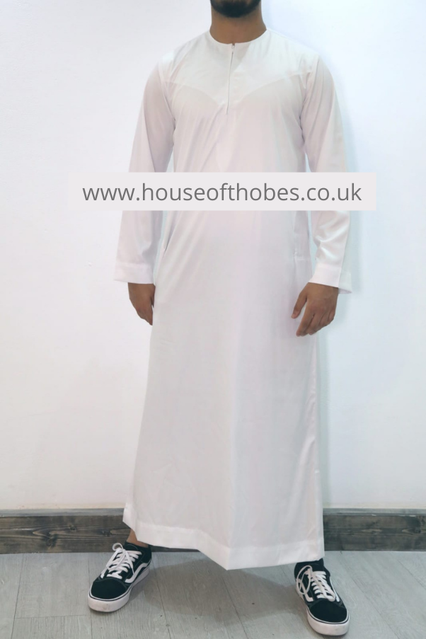 Boy's White Silky Emirati Thobe – House of Thobes